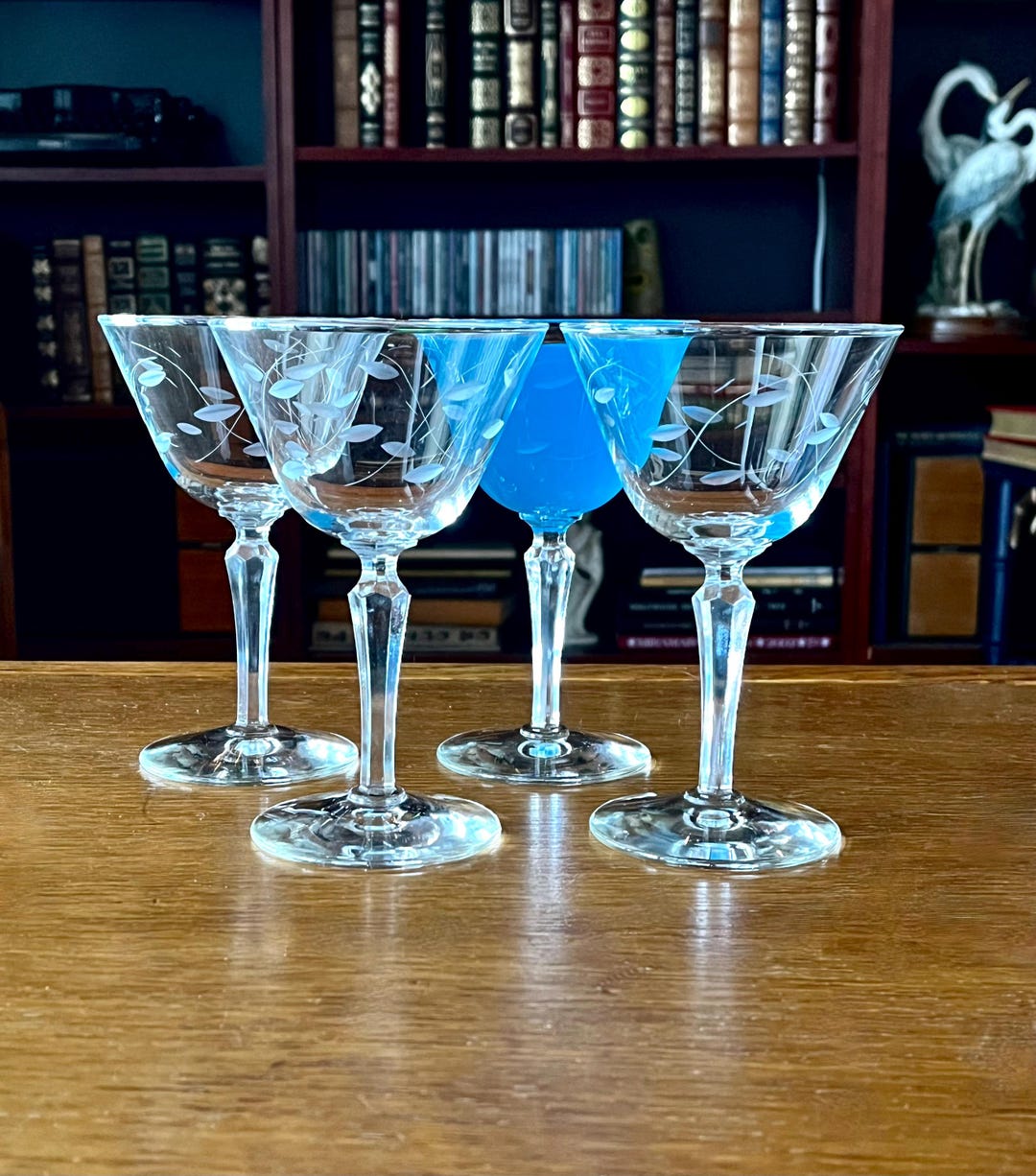 Mid-century Martini Vintage 1960s windswept MCM Cocktail Coupes From Libbey Set of 4 2 Sets ...