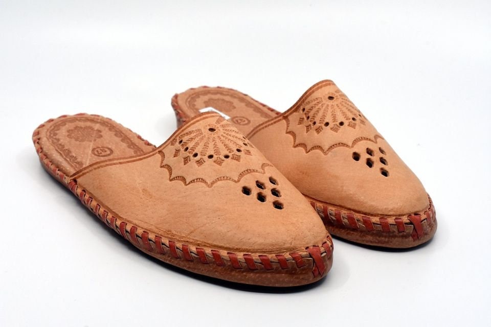 Women's Leather Mountaineer Slippers, Natural Slippers, Highlander ...