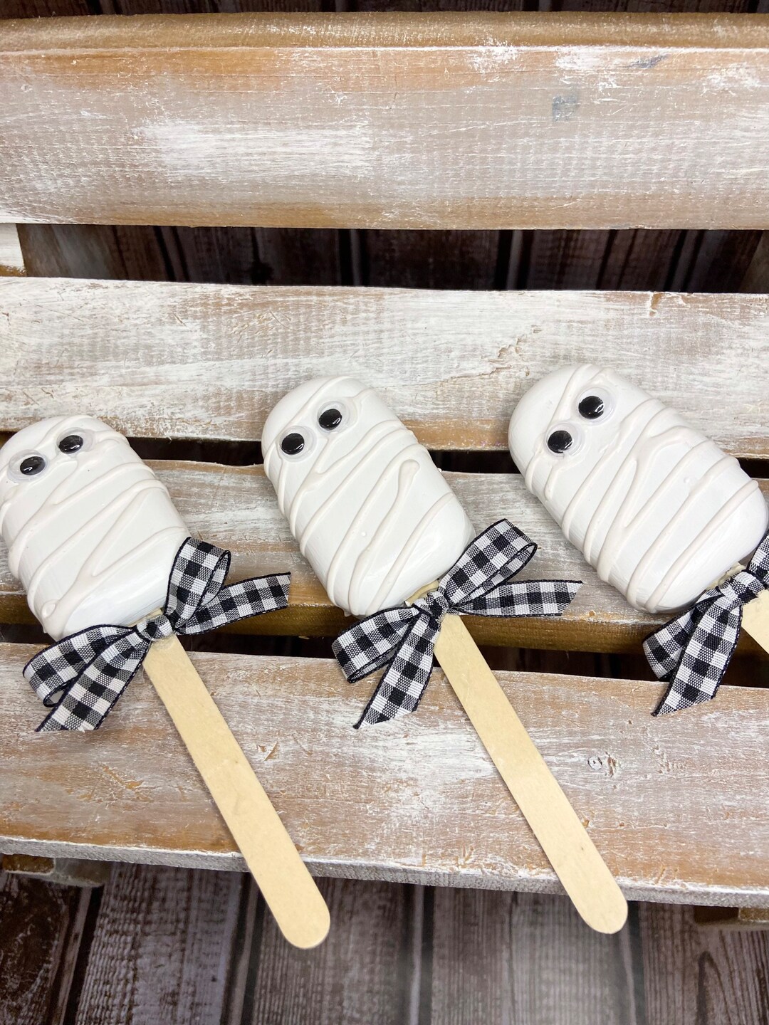 Fake Mummy Cakesicle, Fake Halloween Cakesicle, Halloween Tiered Tray ...