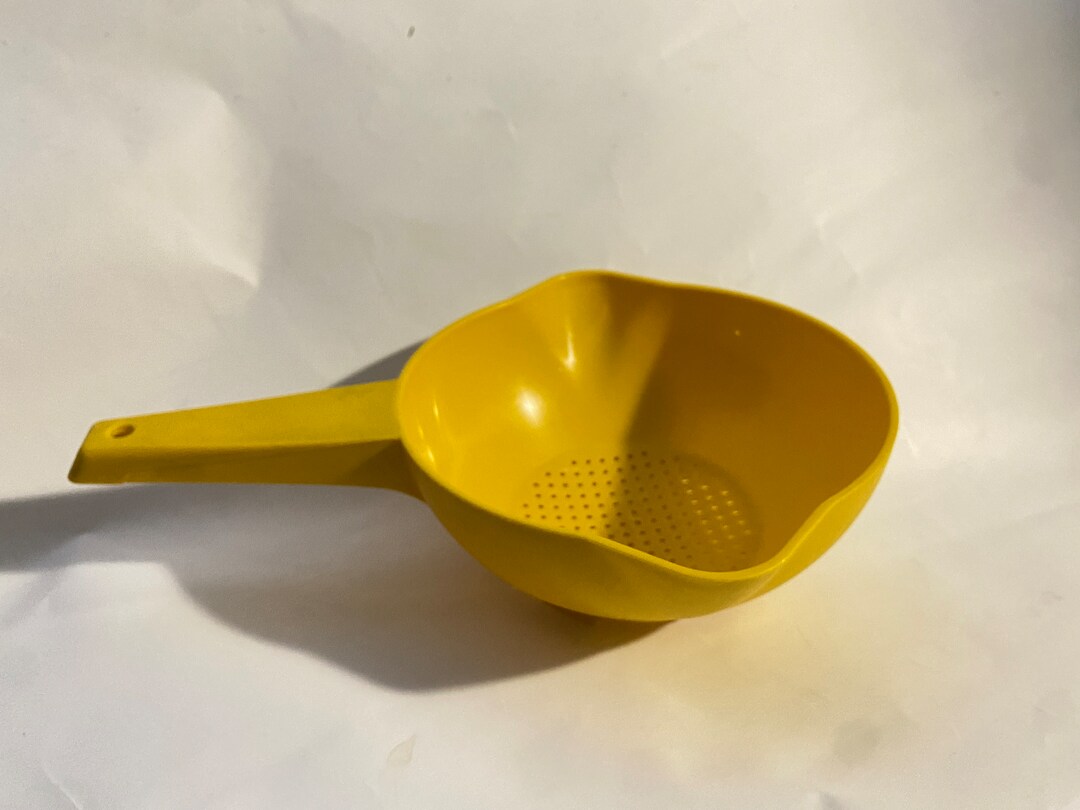 Tupperware Vintage Strainer Retro Golden Yellow Colander Double Spouts ...