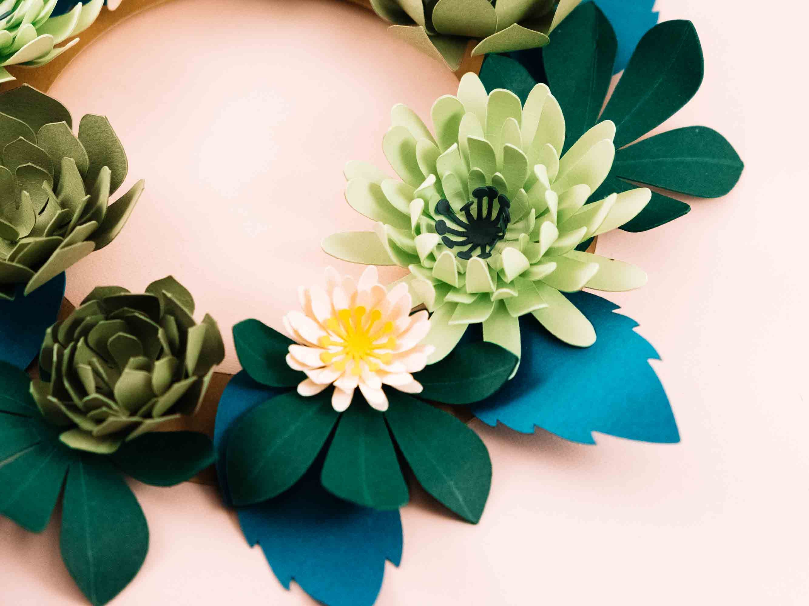 Green Succulents Paper Wreath DIY Craft Kit Fun for Kids and Adults ...