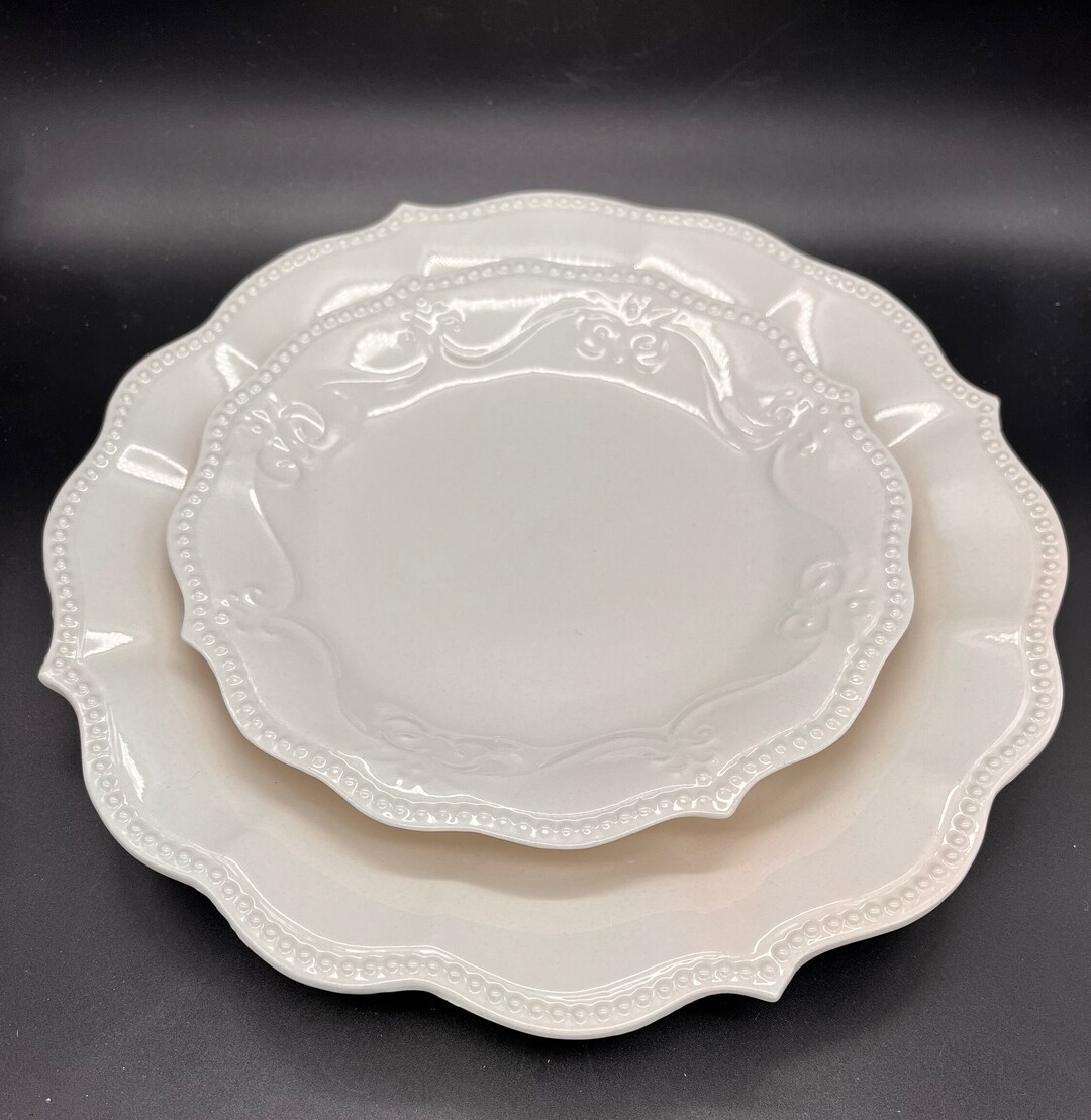 The Pioneer Woman Stoneware Paige-linen Pattern / 12 Dinner Plates / 12 ...