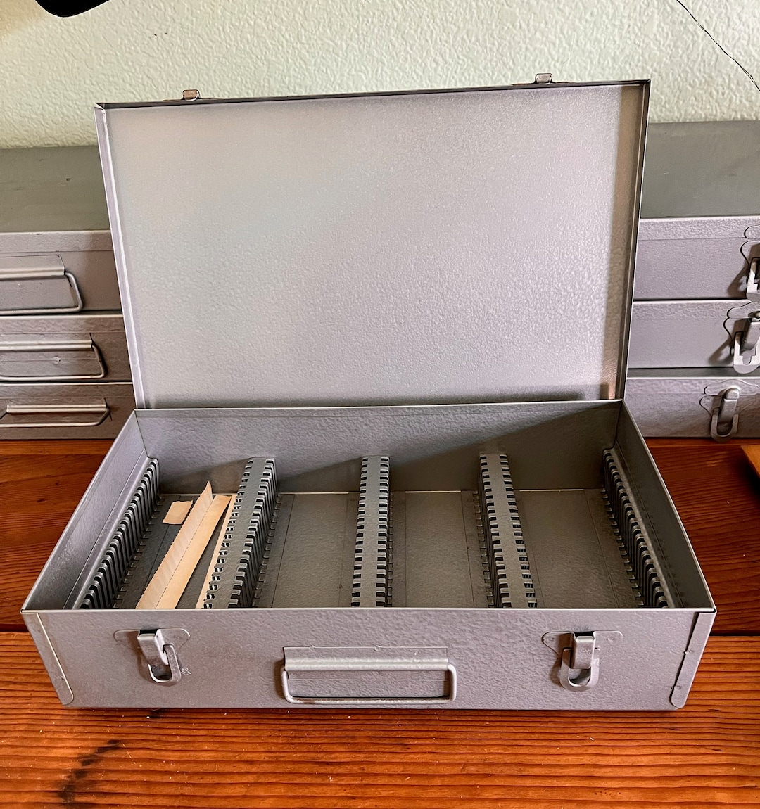 Logan Deluxe 2.75 X 2.75 Slide File Metal 100 Slides Tray Holder Case ...