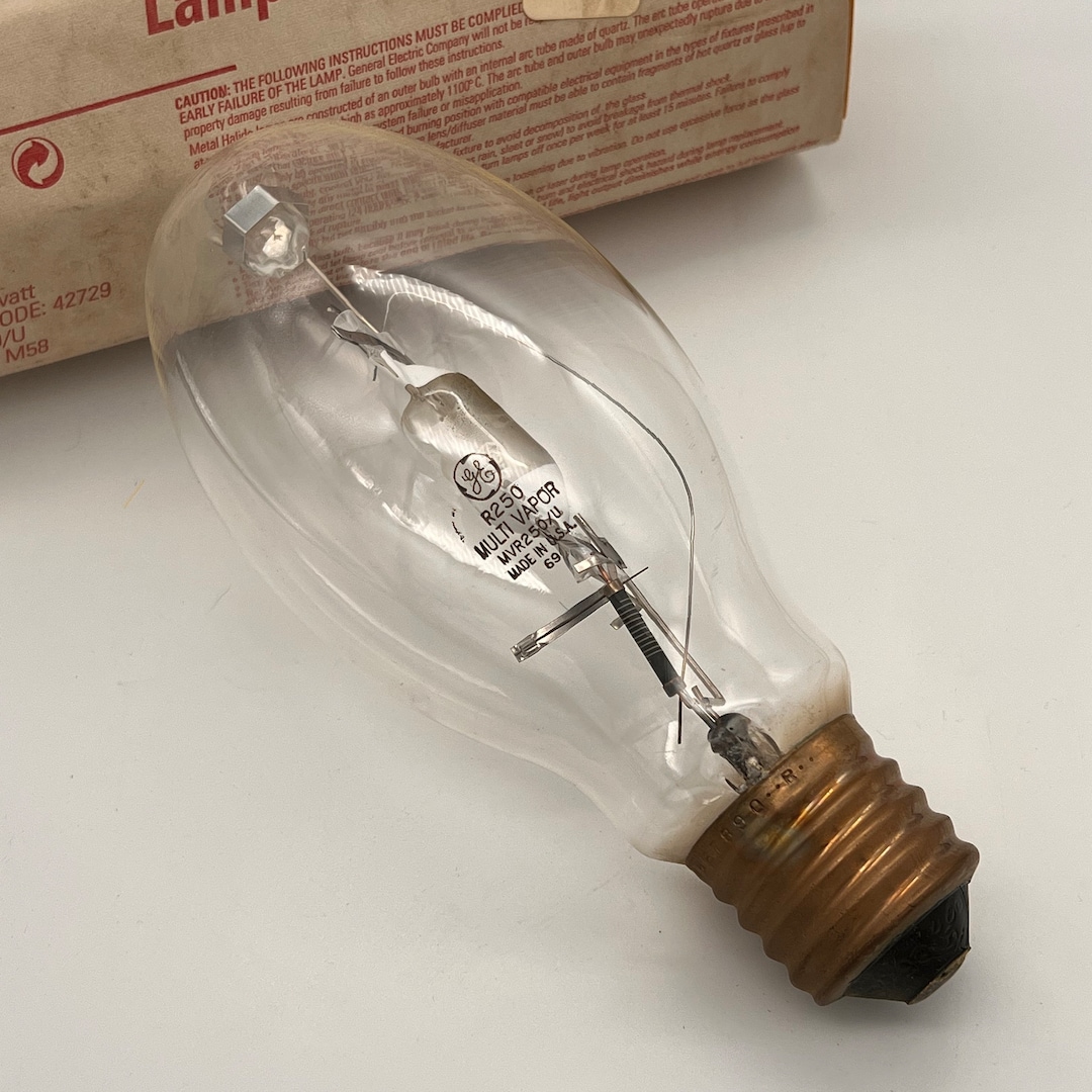 Vintage GE R250 Multi Vapor MVR250/U Light Bulb - Etsy