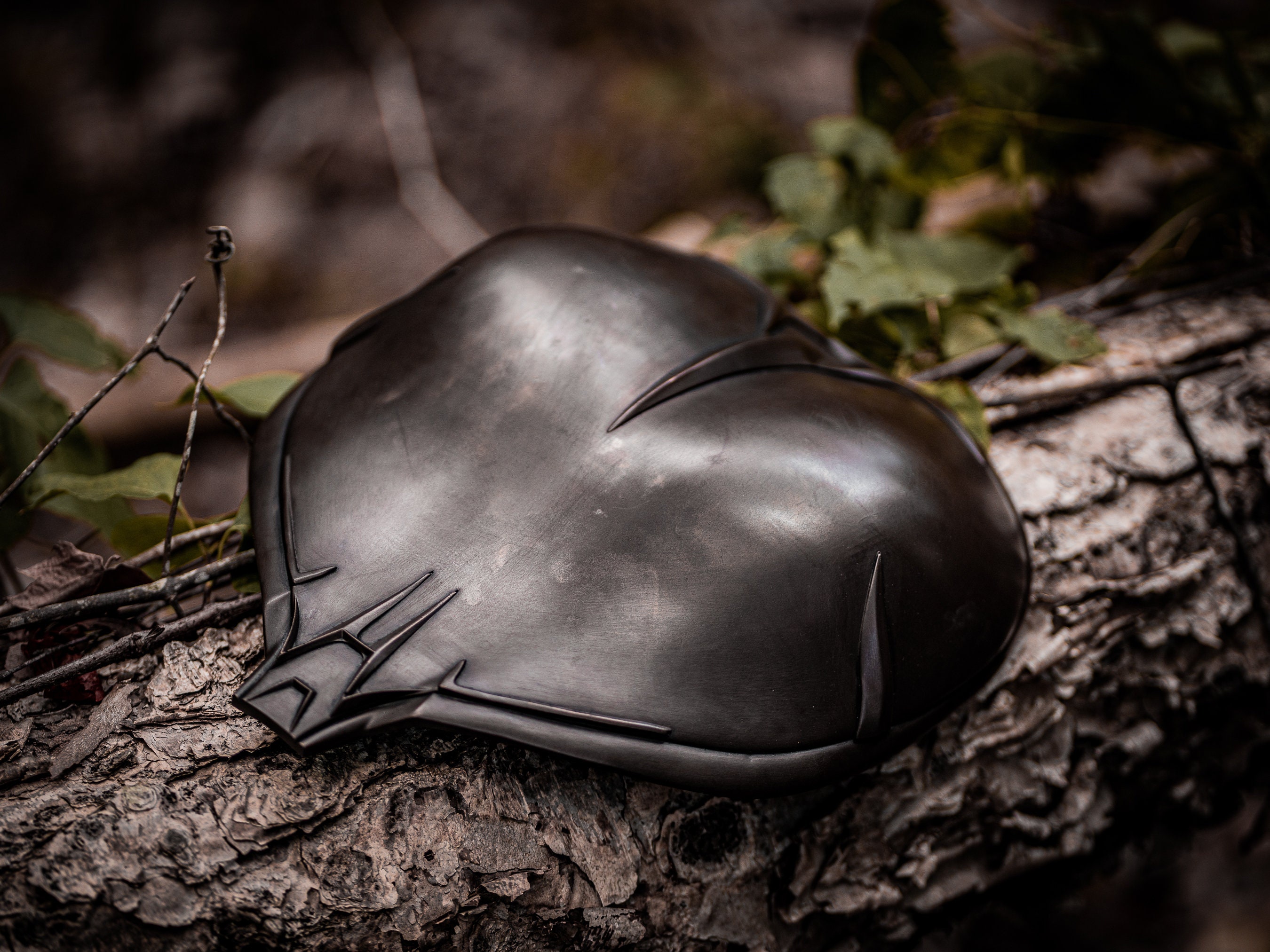 Resilient Warden Armor Chest Plate FEMALE - Etsy