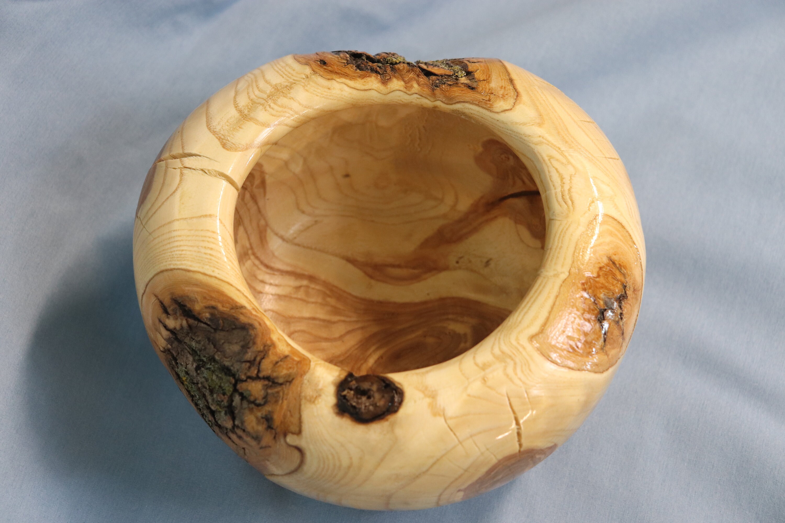 Bowl Turned From an Ash Tree Burl - Etsy