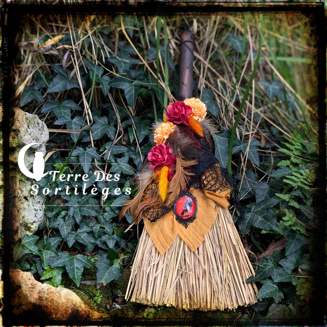 Witch's Broom incantatio Autumnalis Pine Handle Straw Head 47 Cm Ritual ...