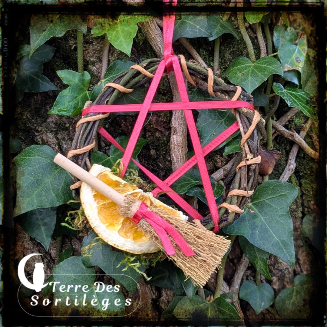 Mini Yule Wreath "pentacle" Red Door Decoration Celebration Sabbat Yule ...