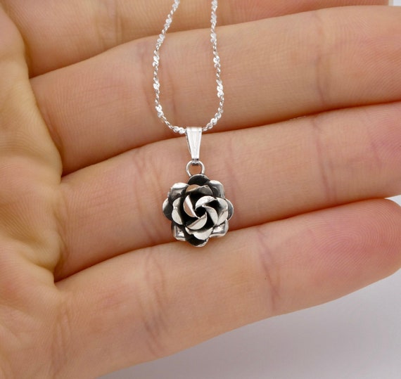 Etsy rose necklace store
