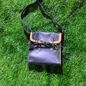 Roman Comacchio Bag – Handmade Leather Roman Reenactment Army Pouch - Etsy