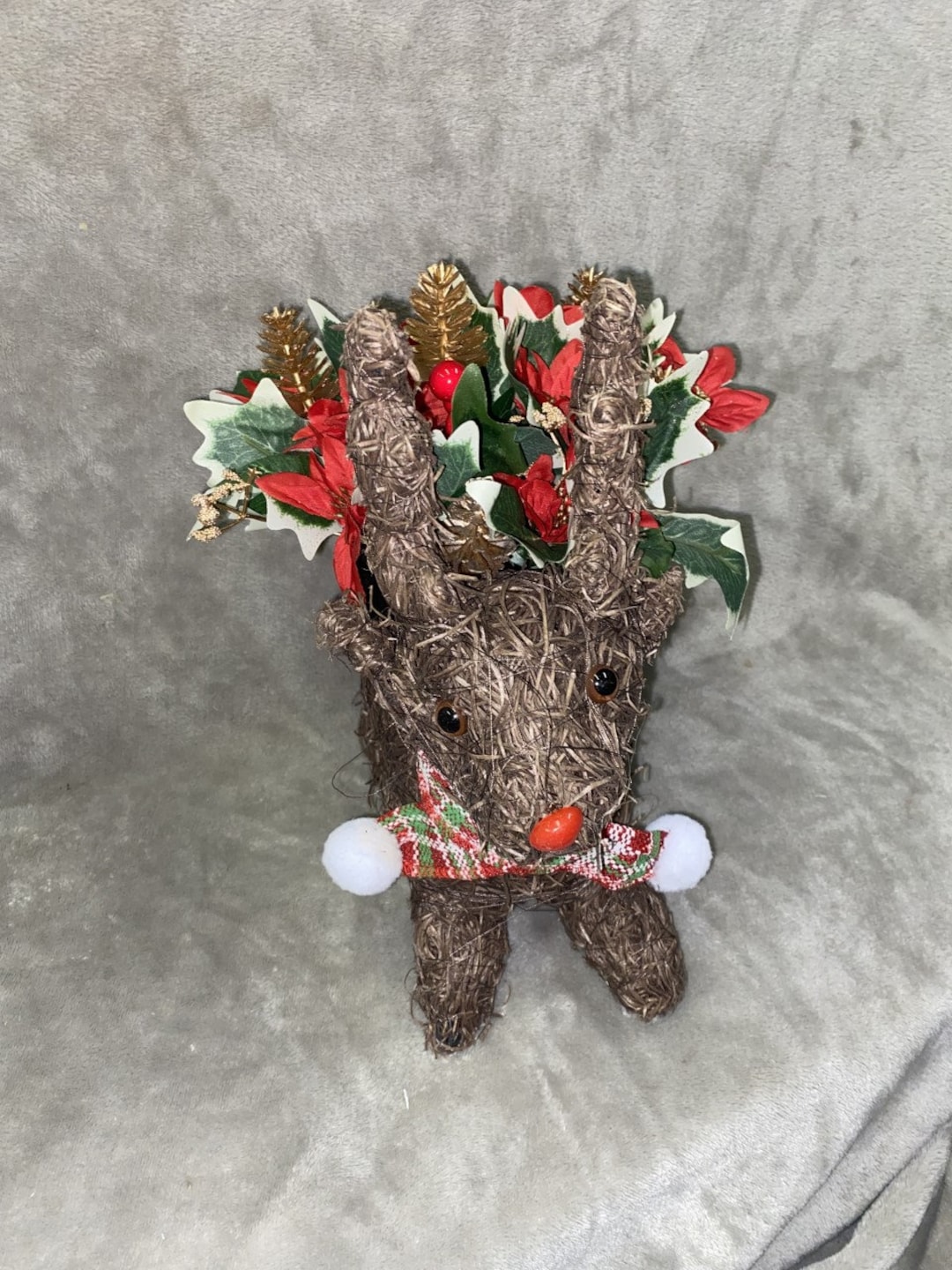 REINDEER Christmas Planter With Grave Pots With Xmas Flowers Poinsettia Holly and Berry Leaves ...