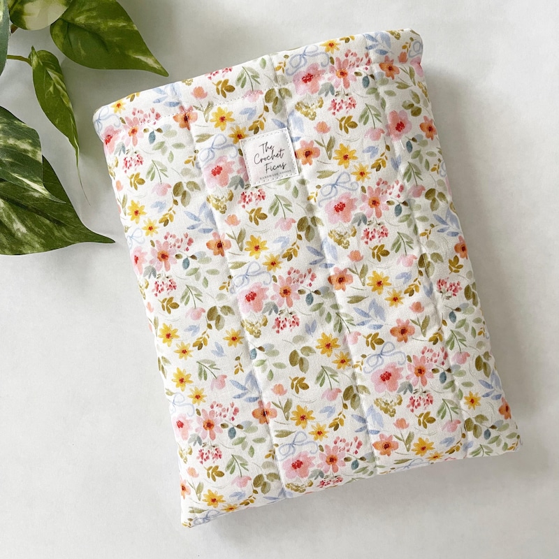 Book Print Kindle Sleeve - Etsy