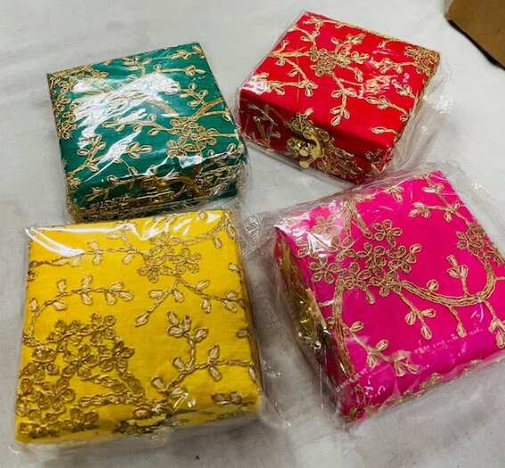 Mix Indian Sweet Boxes, Diwali Gifts, Indian Gift Box, Indian ...