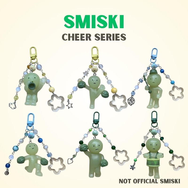 Keychain Smiski - Etsy UK
