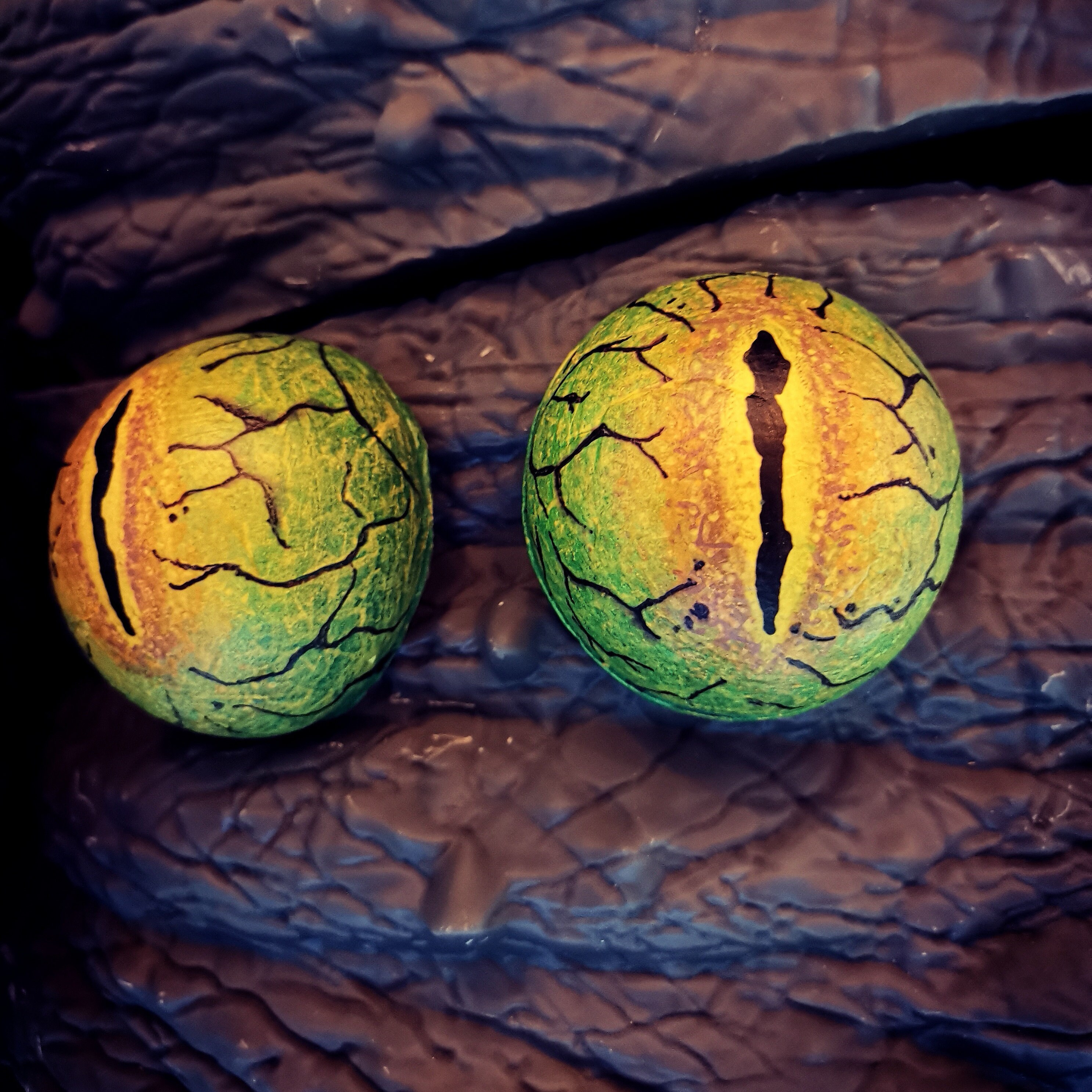 Jurassic Park Velociraptor Life Size Eyes | Etsy