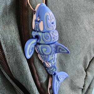 Articulated Beluga Whale Keychain, Fidget Toy, Zipper Pull, Stress Toy ...