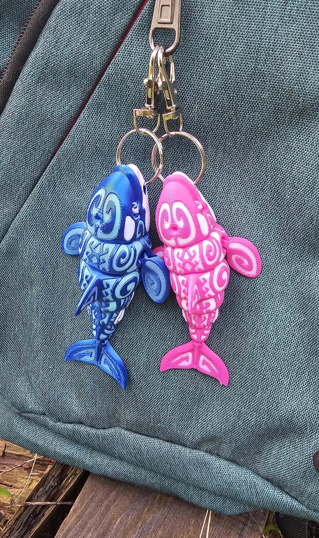 Articulated Beluga Whale Keychain, Fidget Toy, Zipper Pull, Stress Toy ...