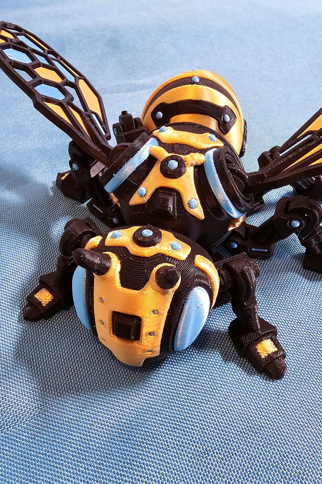 Articulated Cyber Bee, Winged Bee, Fidget Toy, Stress Toy, Bee Toy ...