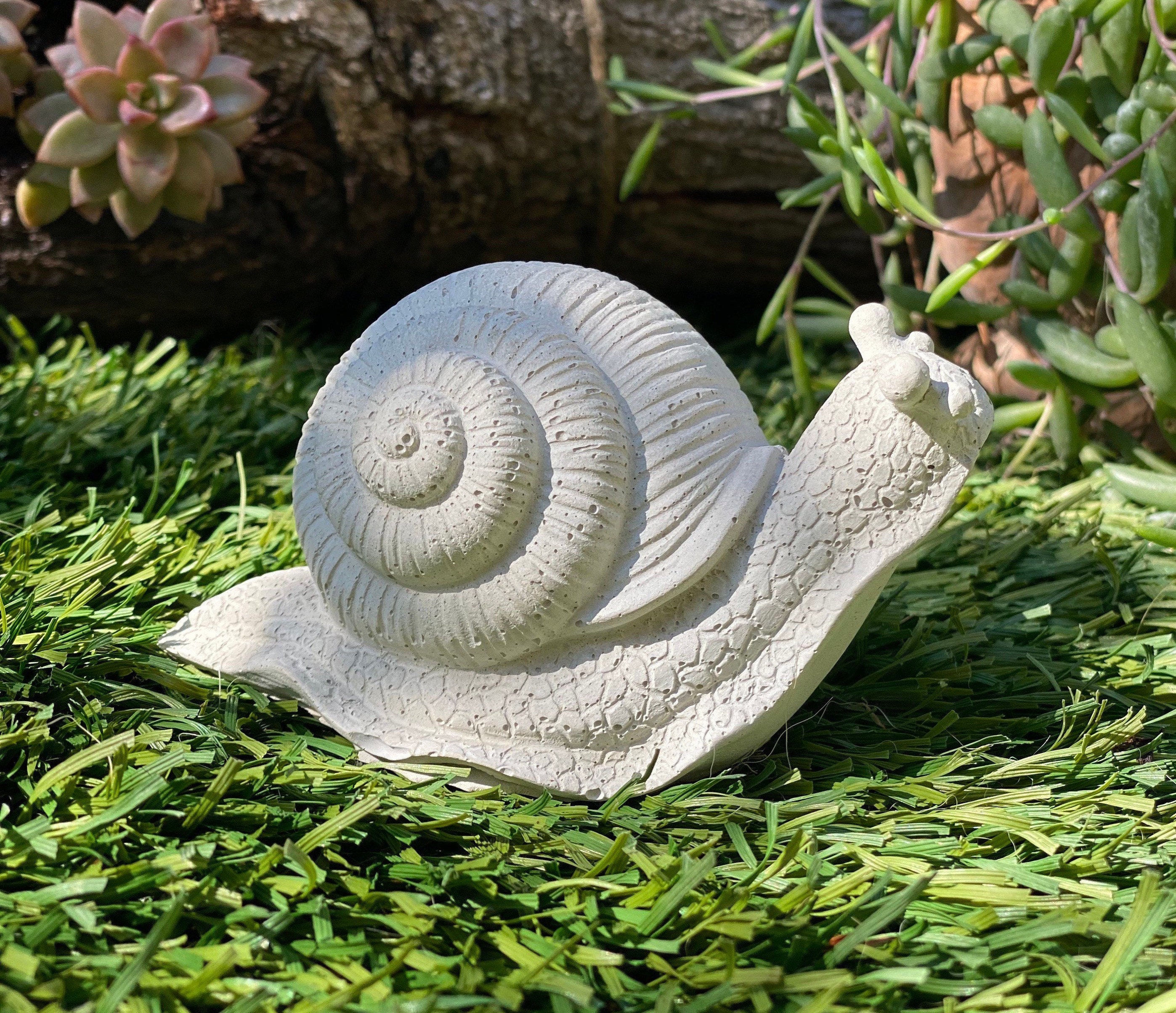 Garden Statue Snail Figurine - Solar Powered Resin Animal Sculpture ...