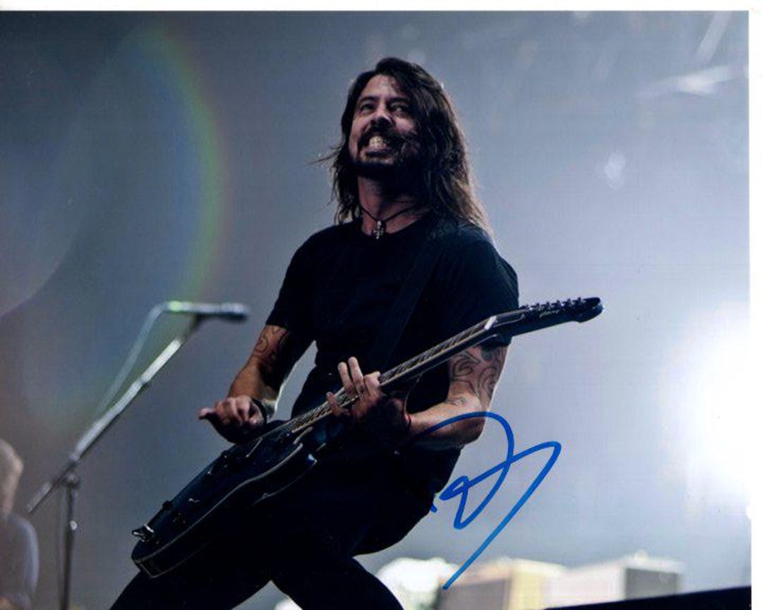 Dave Grohl Signed Autographed 8x10 Foo Fighters Photo Nirvana - Etsy