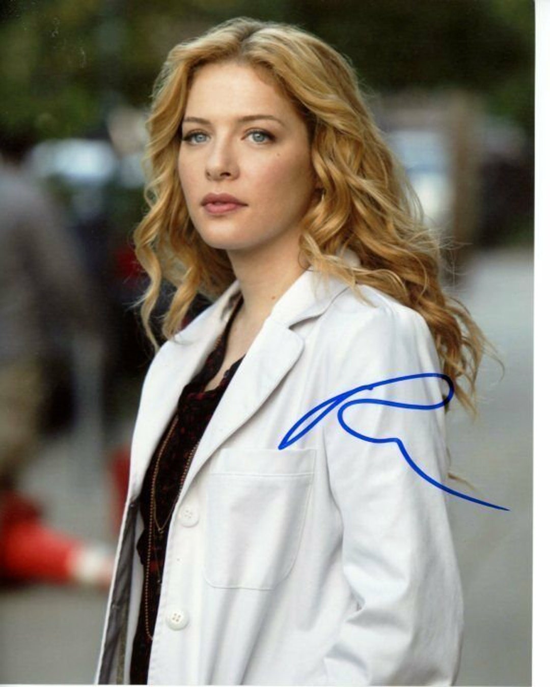 Rachelle Lefevre Signed Autographed 8x10 a Gifted Man Dr. Kate Sykora ...