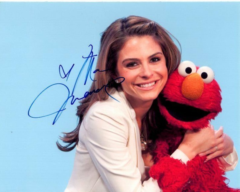 Maria Menounos Signed Autographed 8x10 Sesame Street Elmo Photo - Etsy