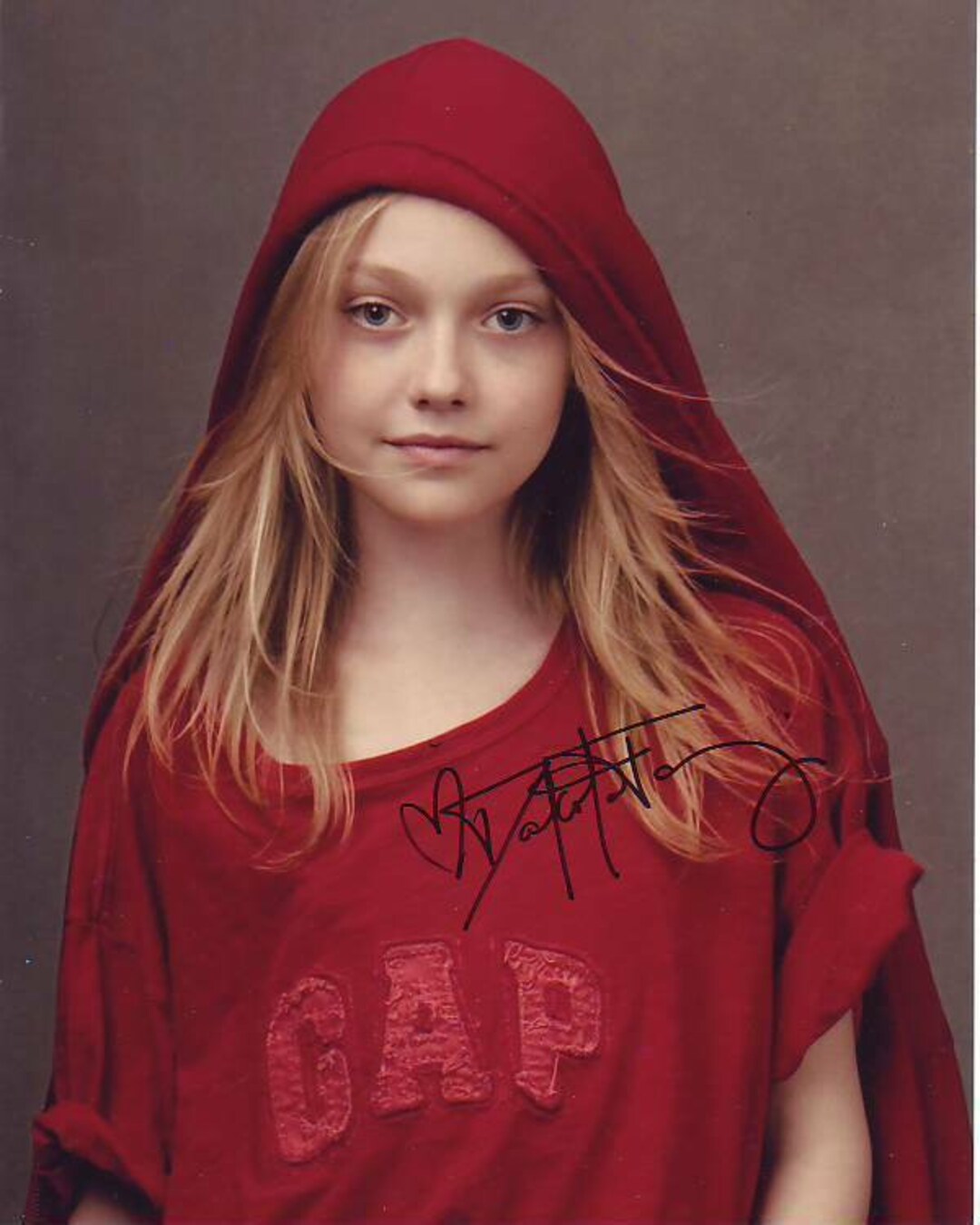 Dakota Fanning Signed Autographed 8x10 Gap Photo - Etsy