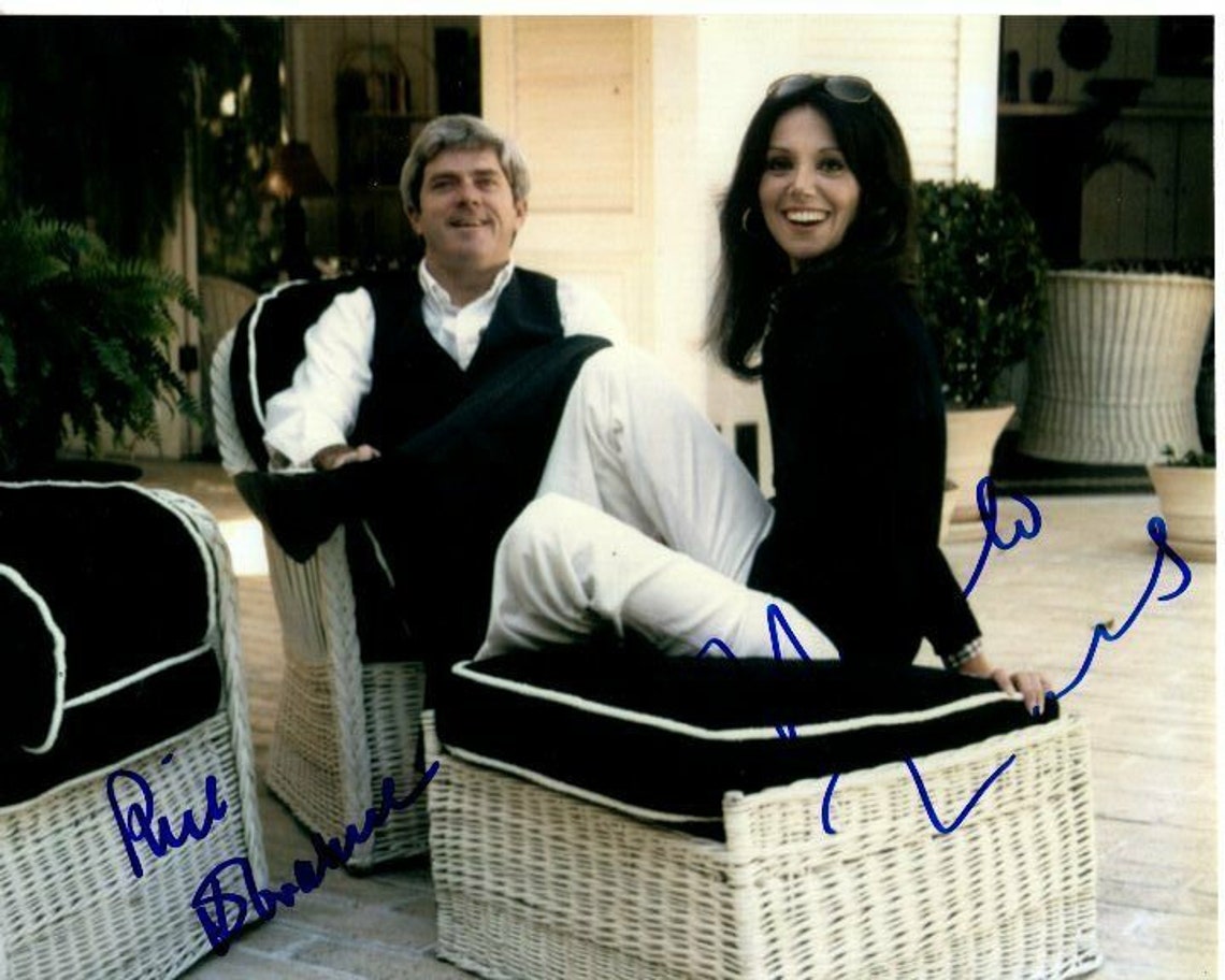 Phil Donahue and Marlo Thomas Signed Autographed 8x10 Photo - Etsy