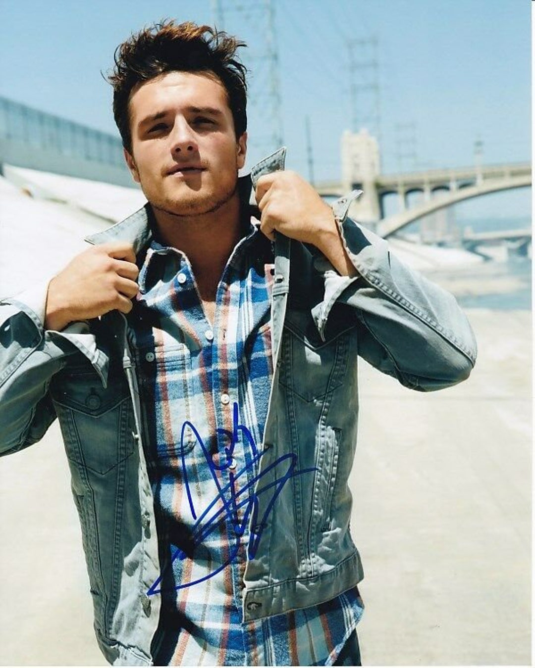 Josh Hutcherson Autograph