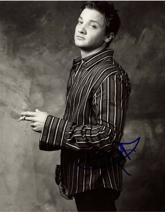 Jeremy Renner Signed Autographed 11x14 Photo - Etsy