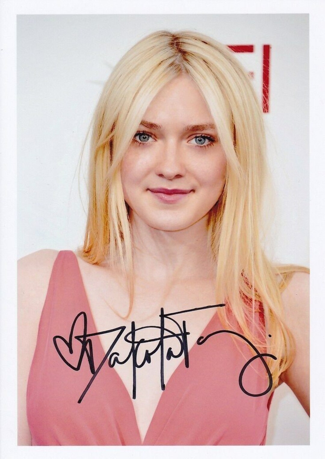 Dakota Fanning Signed Autographed 5x7 Photo - Etsy