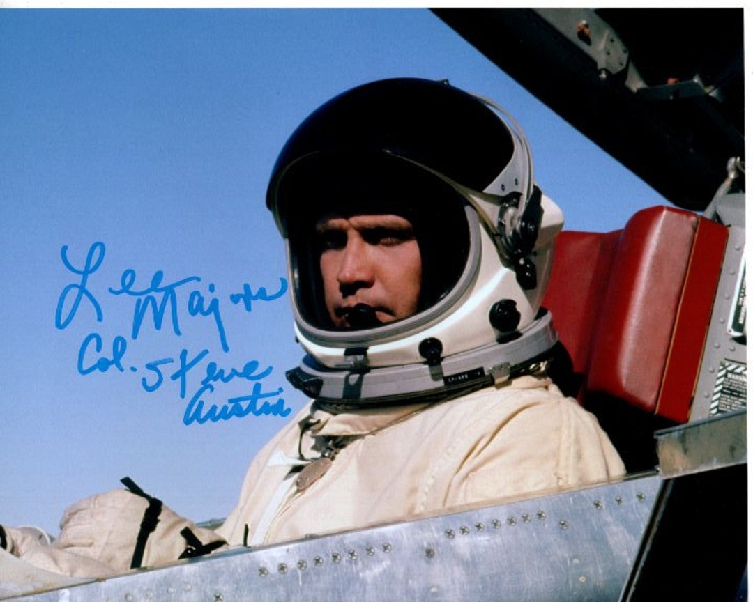 Lee Majors Signed Autographed 8x10 the Six Million Dollar Man Steve ...