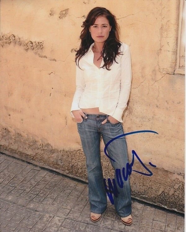 Maura Tierney Signed Autographed 8x10 Photo - Etsy