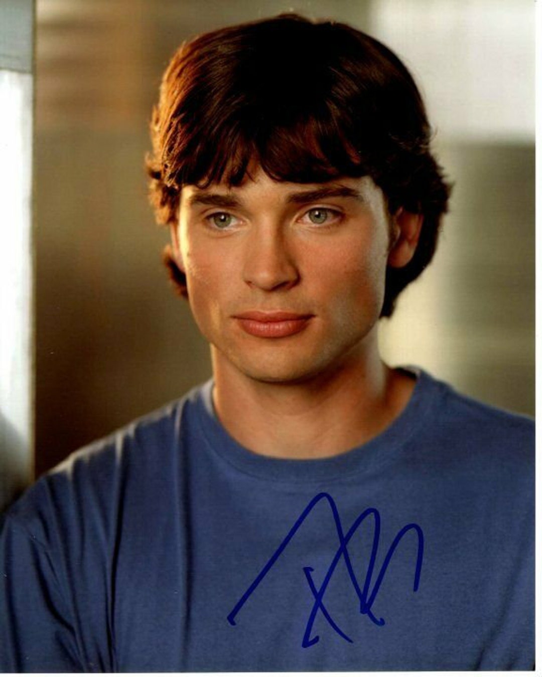 Tom Welling Signed Autographed 8x10 Smallville Clark Kent Superman ...