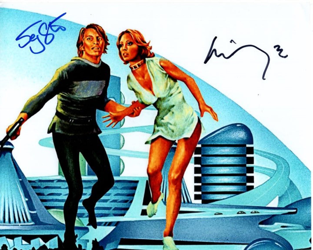 Jenny Agutter and Michael York Signed Autographed 8x10 Logan's Run ...