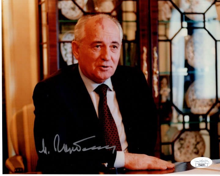 Mikhail Gorbachev Signed Autographed 8x10 Energy Globe Award Photo - Etsy