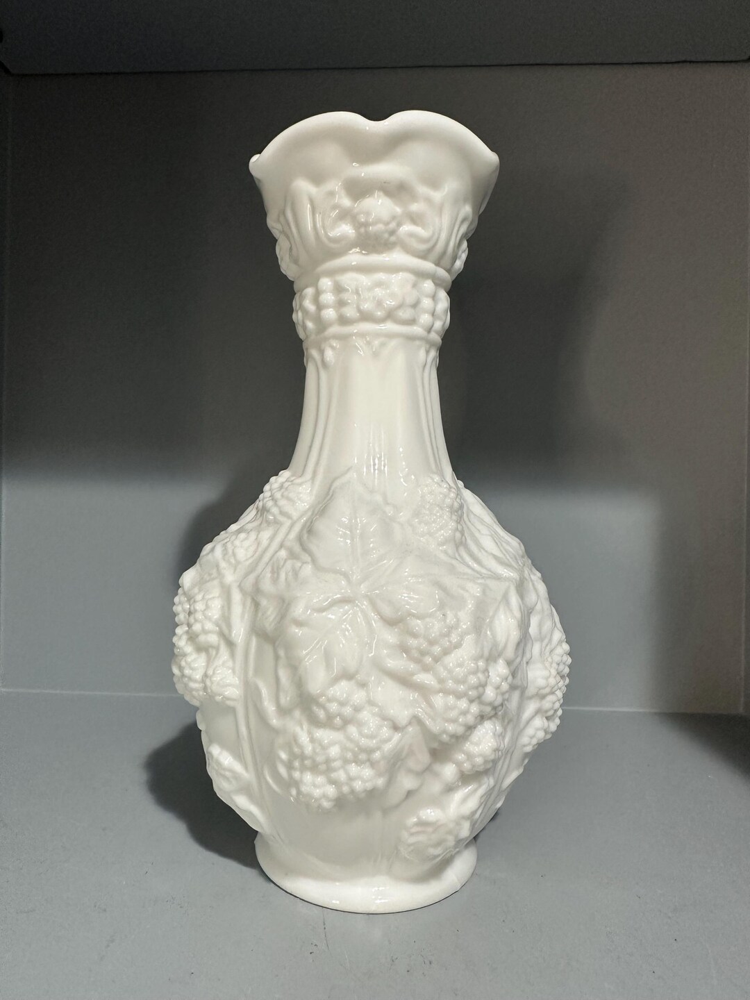Vintage Imperial Glass “loganberry” Milk Glass Vase • Embossed Grapes ...