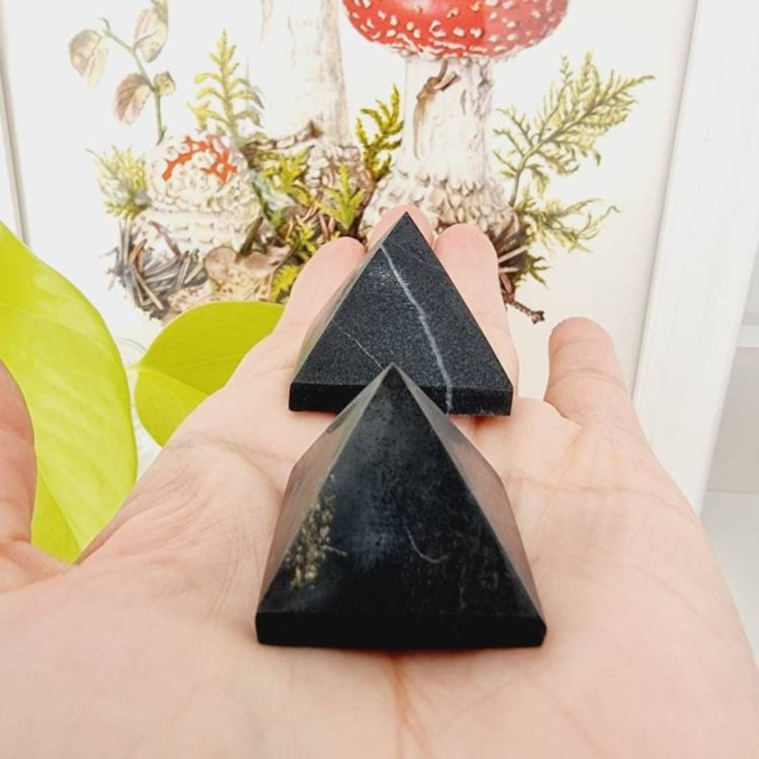 Polished Shungite Pyramid | Natural Shungite | Carved Shungite Pyramid ...