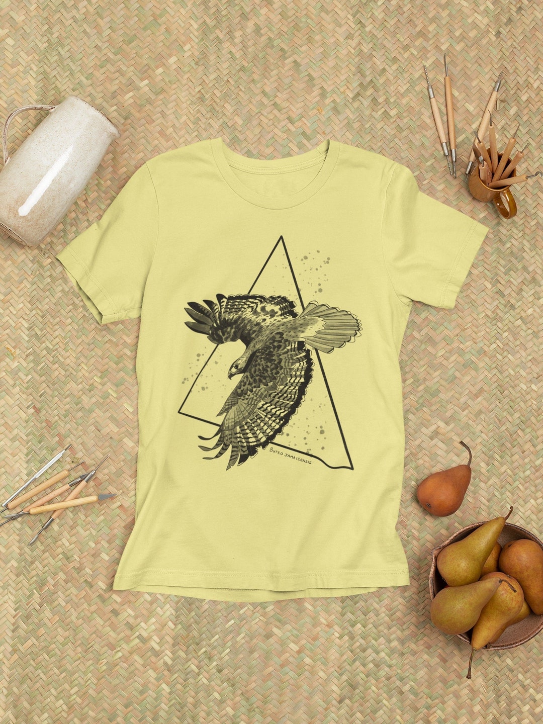 Red-tailed Hawk Unisex Tee - Etsy