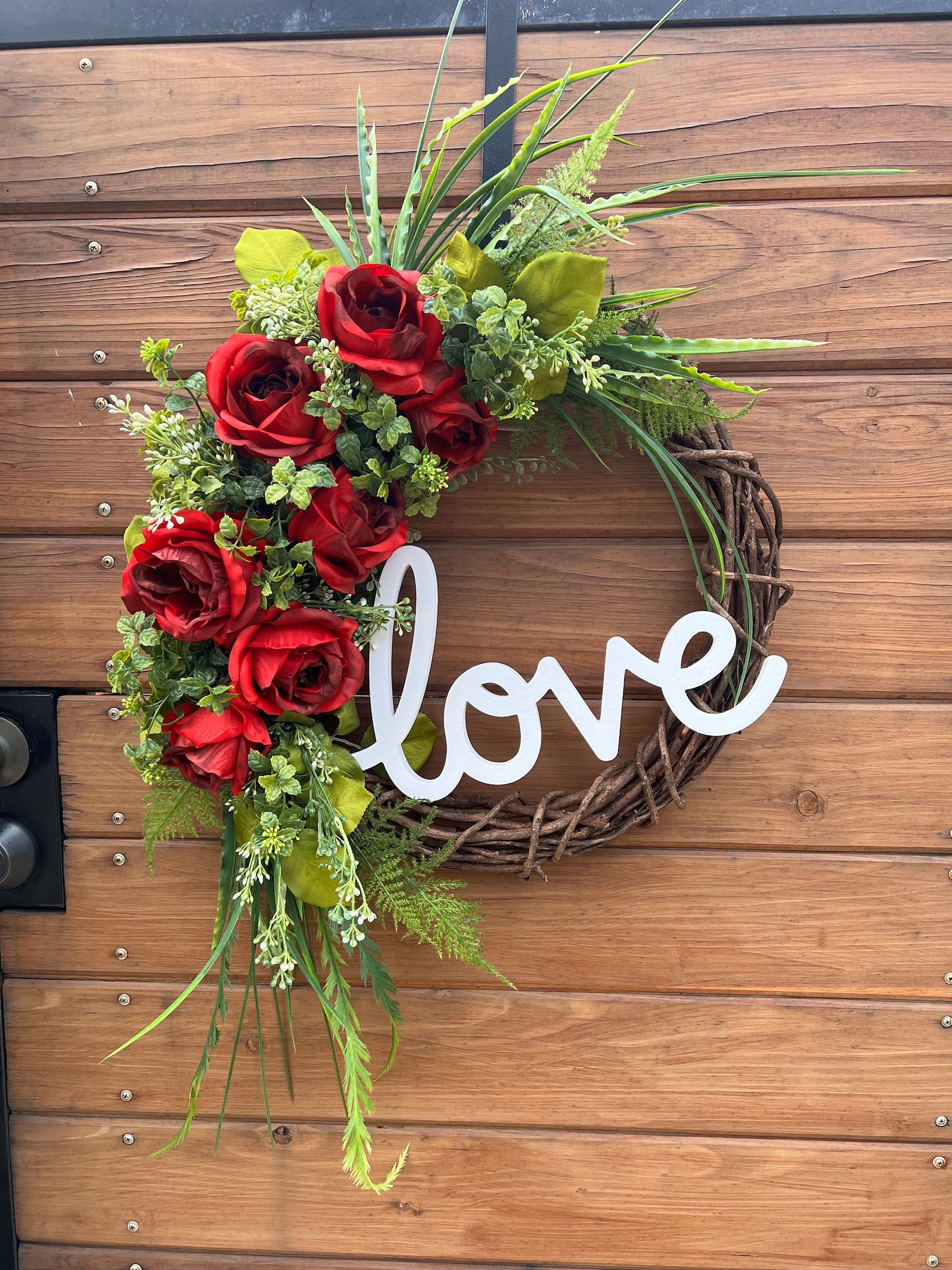 Large Red Wreath for Outdoor. Elegant Wreath. Red Roses Wreath - Etsy