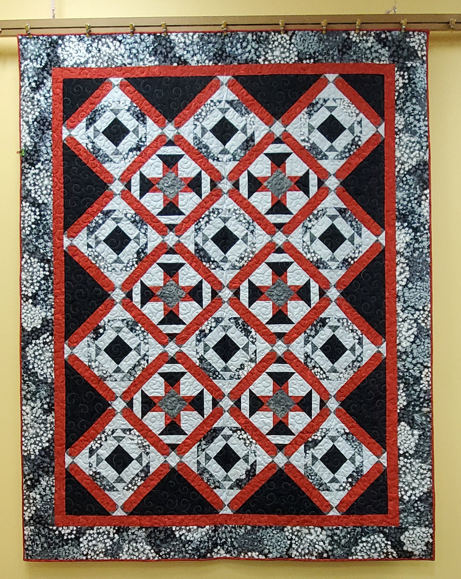 Shields & Crosses Quilt Pattern - Etsy