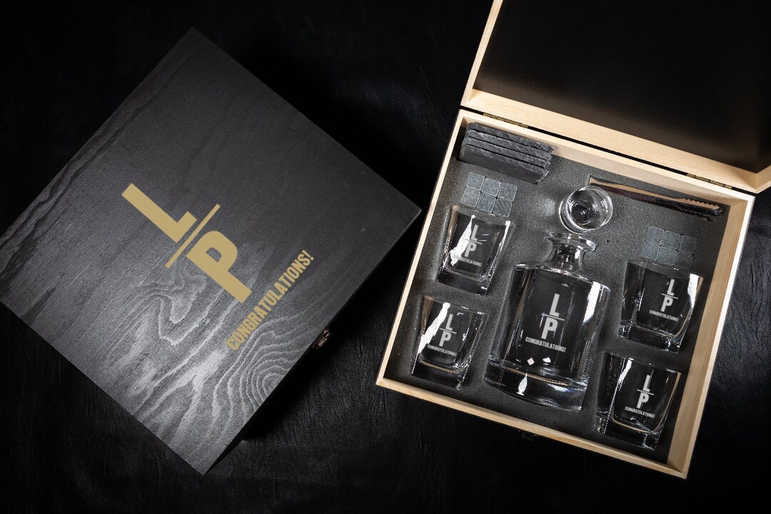 Linear Round Decanter and 4 Whiskey Glass Set, Personalized Gifts ...