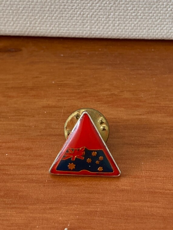 Vintage Swann & Hudson Triangle Australian Flag Pin o… - Gem