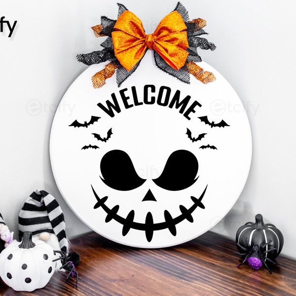 Round Wood Halloween Sign - Etsy