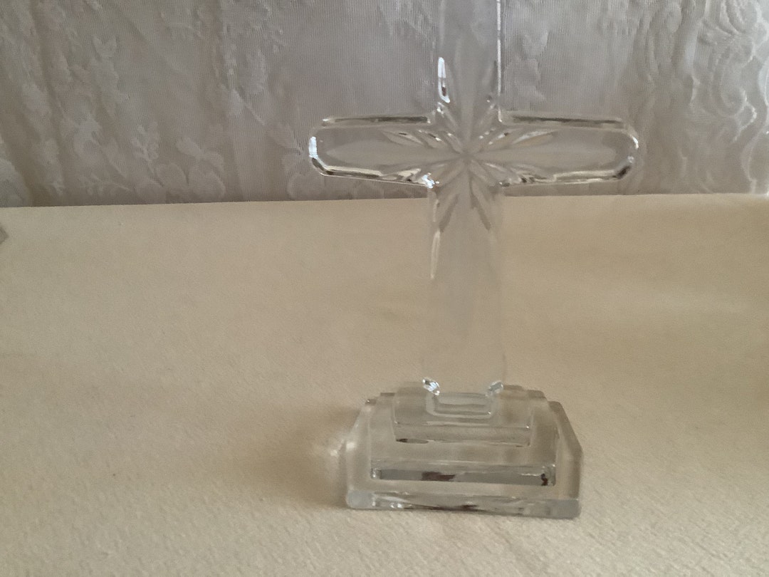 Vintage Julia Crystal Poland 24% Lead Crystal Clear Cross With a ...