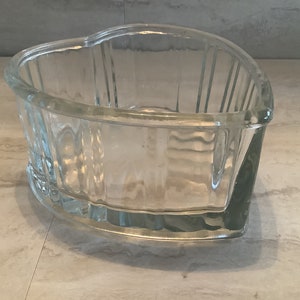 Vintage Clear Glass Heart Shaped Candy or Nut Dish With Ribbed Design ...