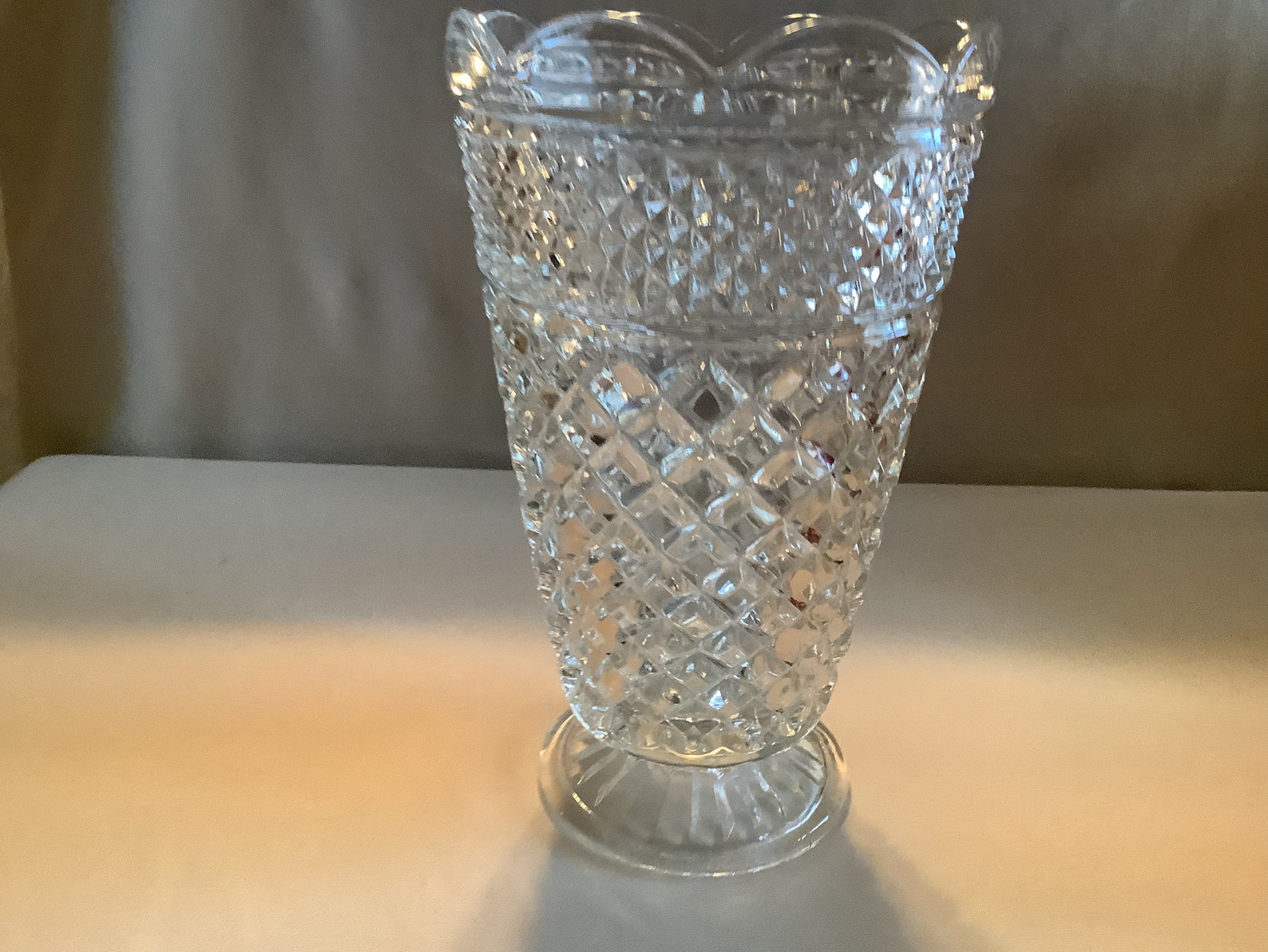 Vintage Anchor Hocking Wexford Pattern Clear Glass Flower Vase in a ...