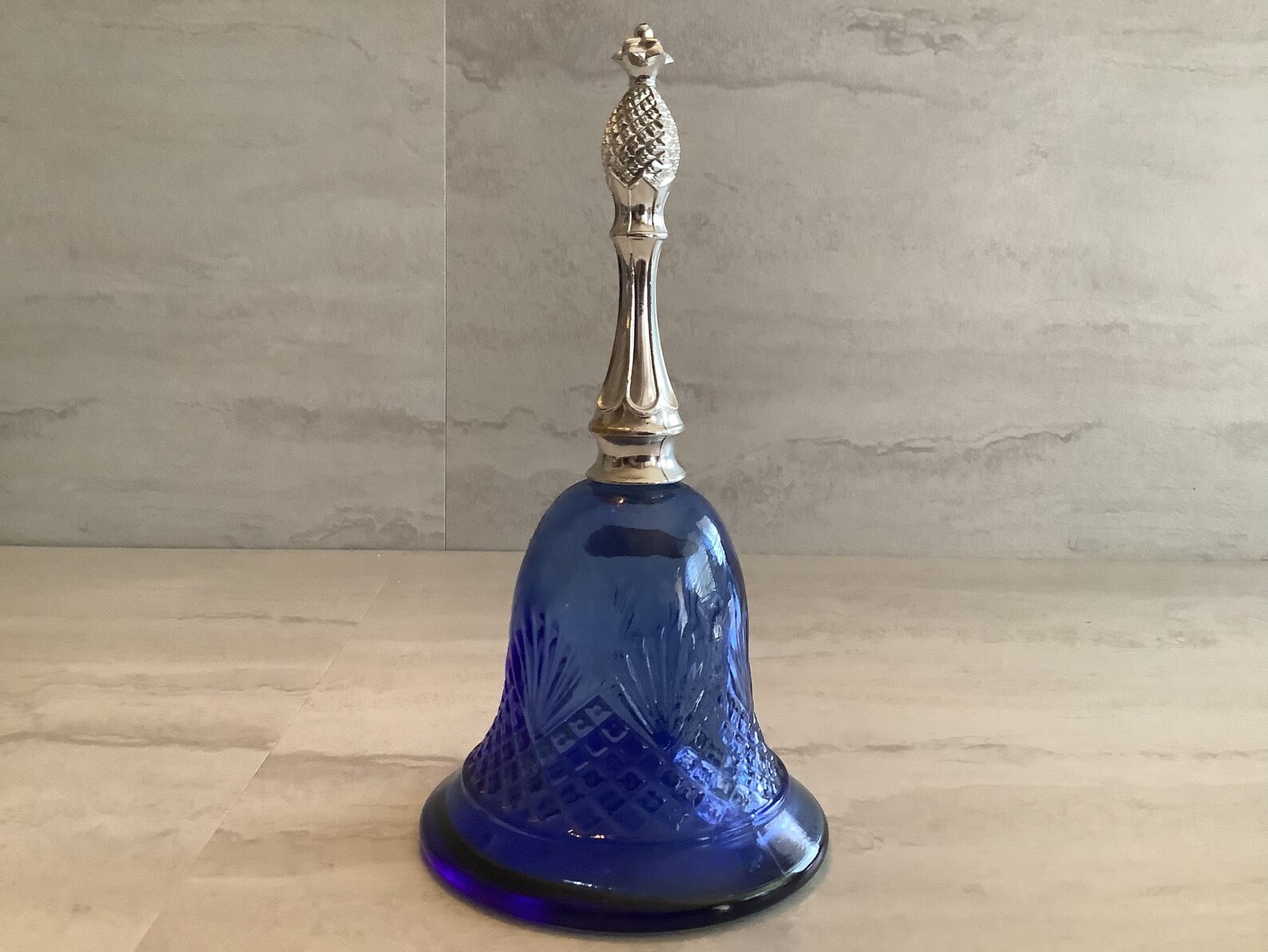 Vintage Avon Products Inc. Moonwind Cologne Hospitality Bell - Etsy