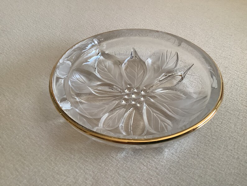 Vintage Studio Nova Mikasa Gilded Poinsettia Pattern Clear and Frosted ...