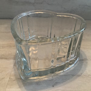 Vintage Clear Glass Heart Shaped Candy or Nut Dish With Ribbed Design ...